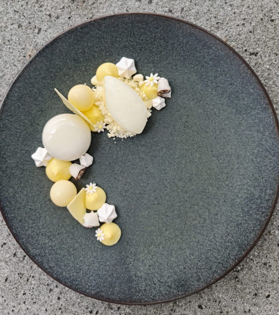 White Paradise by Louis Tanuhadi - Frozen Art Chef